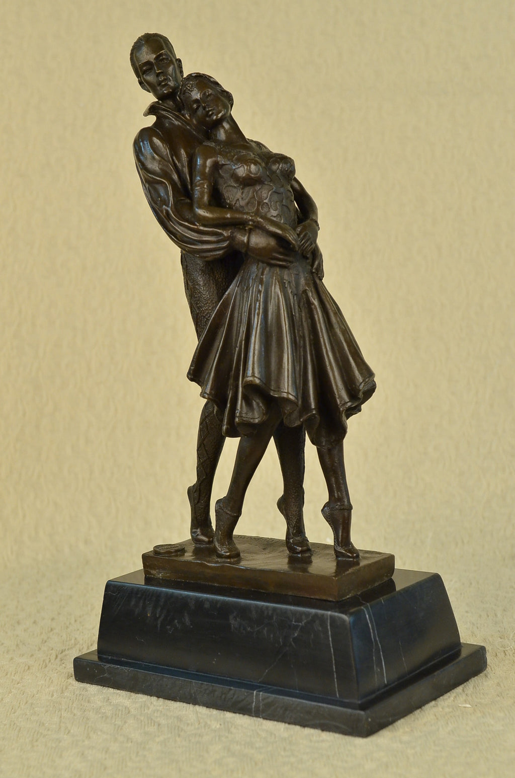 Art Deco Romantic Couple Dancing by Romanian Artist Chiparus Bronze Sc
